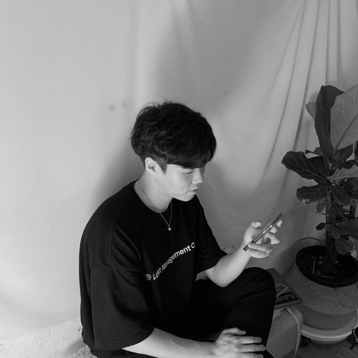 서지우(jw557364) | MONOCHROME UX/UI Designer