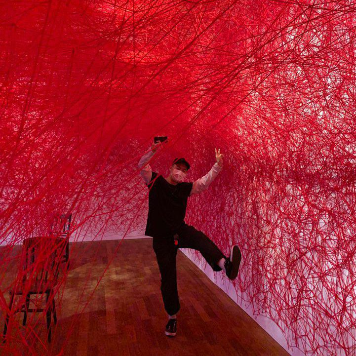 김창효 | 아더스튜디오 촬영 스텝 | 로켓펀치