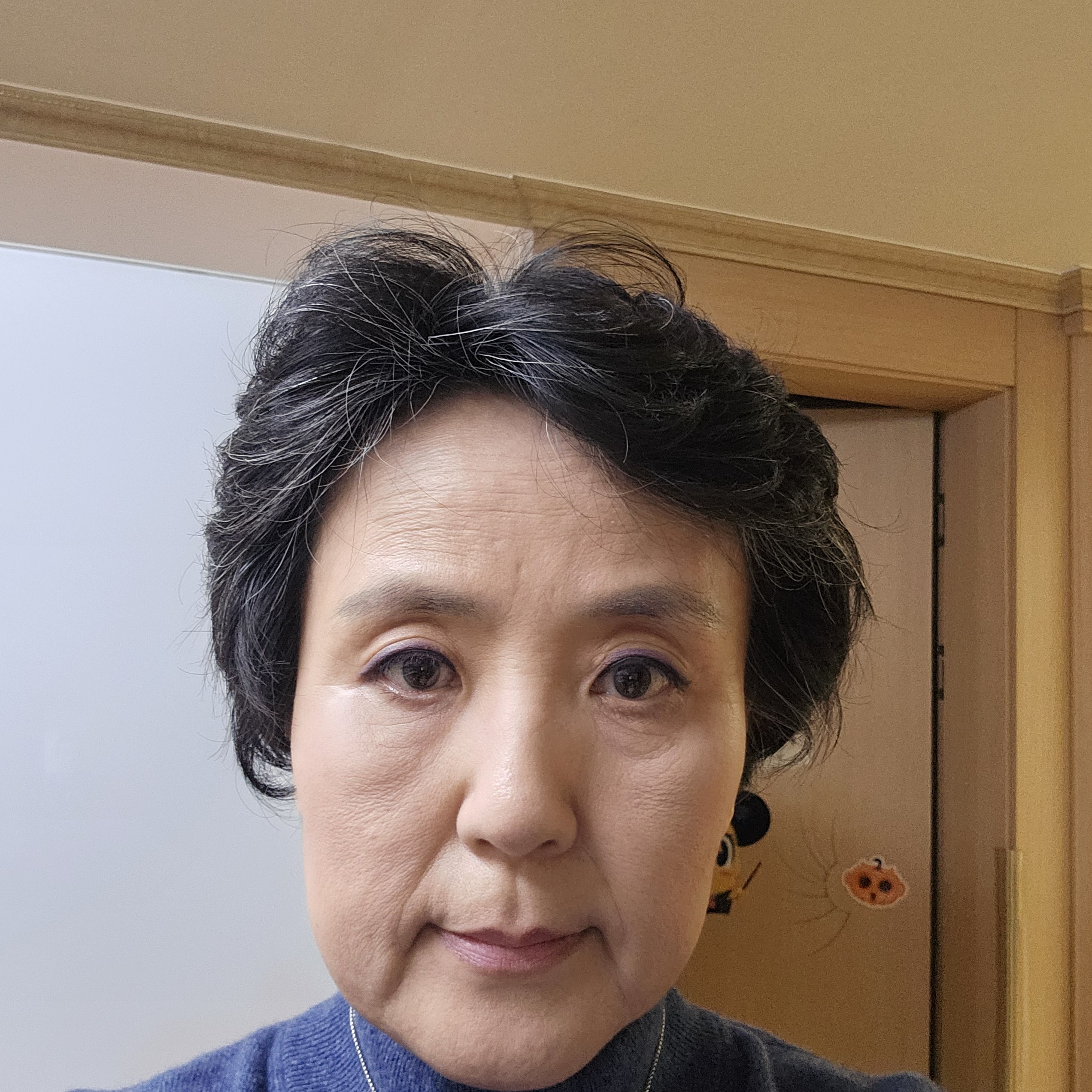 강수미 | 예술학교 프리랜서 예술가 | 로켓펀치